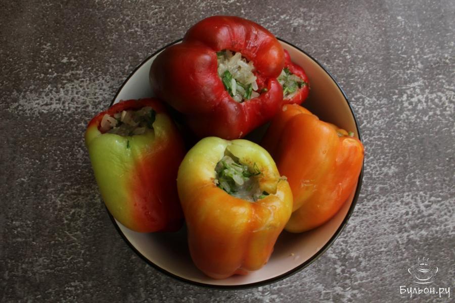 Фаршированные перцы с куриным фаршем и рисом рецепт пошагово фото