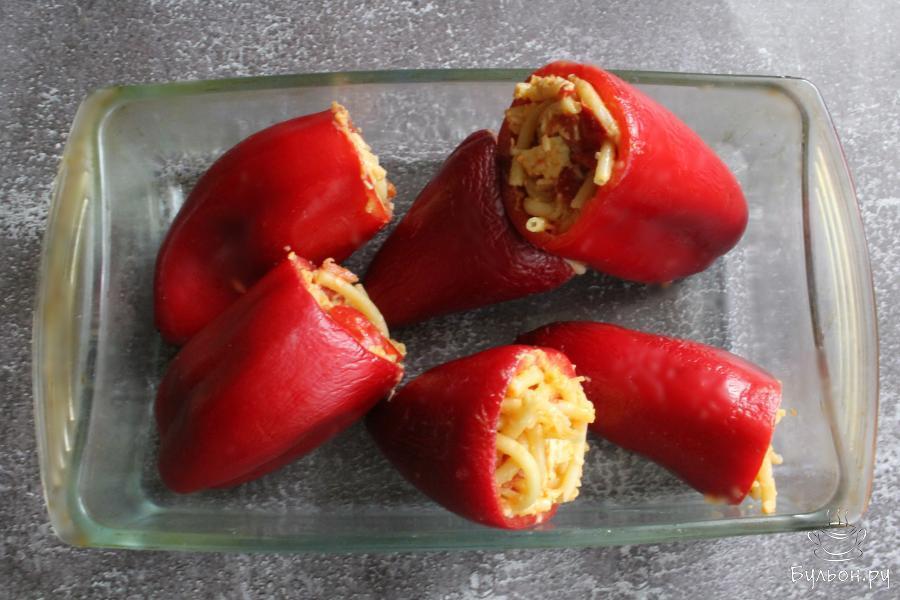 Сладкие перцы фаршированные сыром и спагетти рецепт пошагово фото
